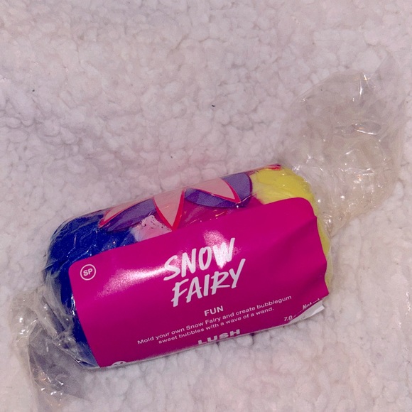Lush | Bath, Skin & Hair | New Lush Snow Fairy Fun Bubblegum Bath ...